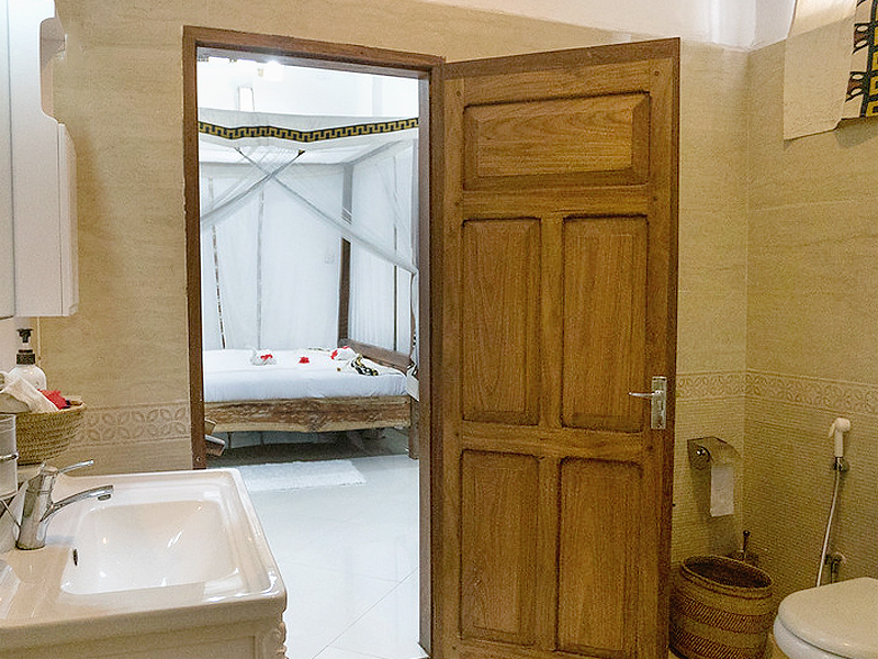 deluxe-room-08 - Hotel Zanzibar | Your place to relax!